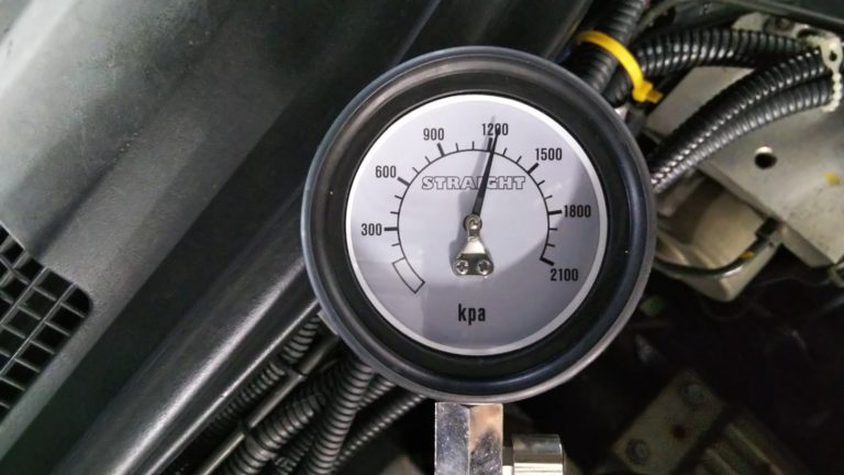 NUTEC「NC-202（Comp BOOST for ENGINE）」圧縮圧力回復剤をER34に投入 | 吉平坂科帳（きっぺいはんかちょう）：吉平ブログ